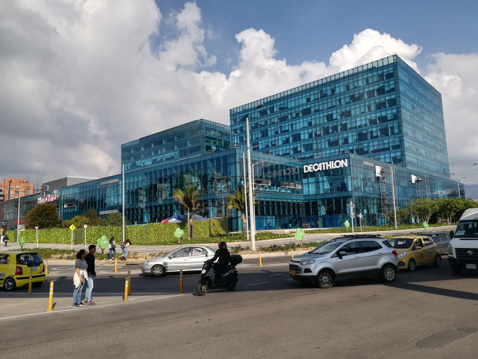 Plaza Claro – Contein