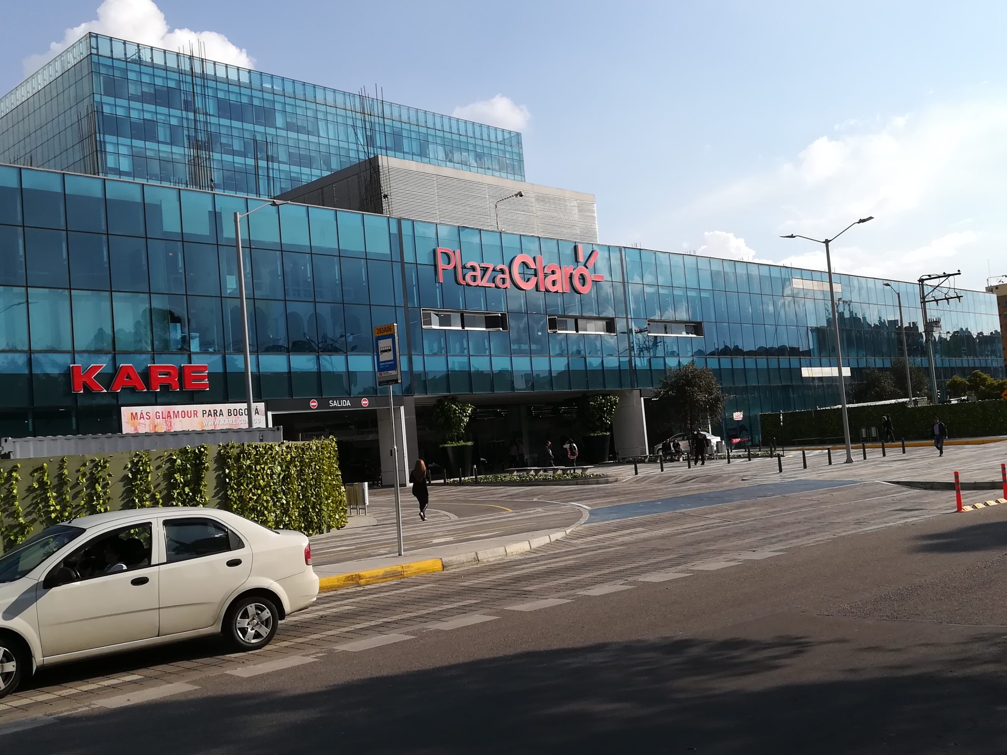 Plaza Claro – Contein